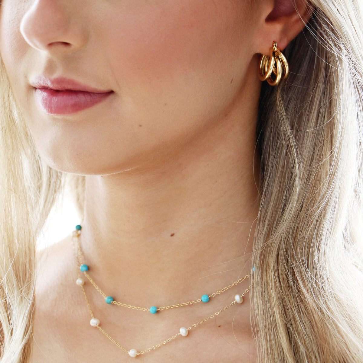 pops of pearl necklace { gold } – Chic Mama Jewelry